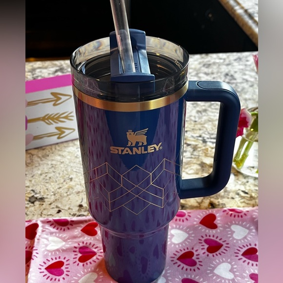 Stanley | Dining | New Stanley Quencher H2 Tumbler With Handle Straw 40 ...